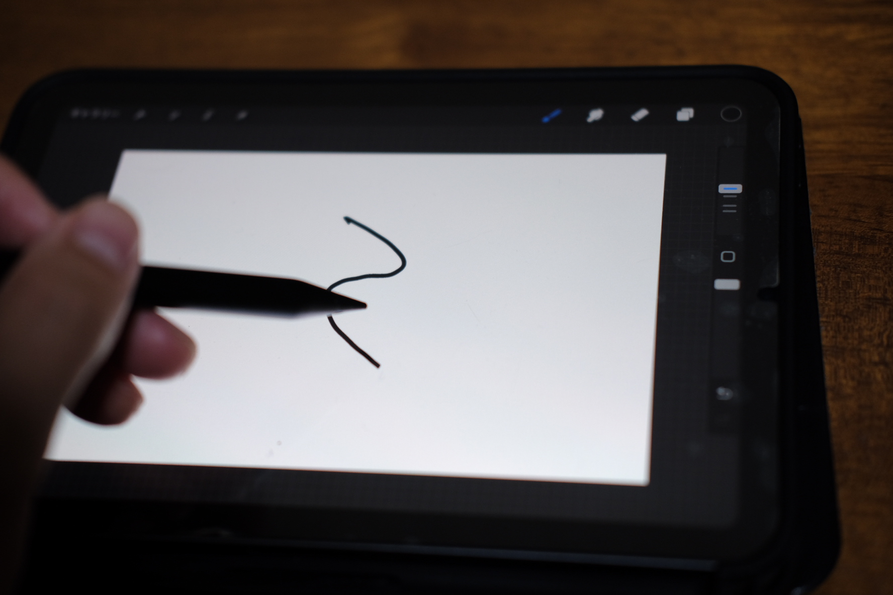 ELECOMのActive Touch Penってどうよ？Apple Pencilと比較してわかるポイントを紹介！ – 押入れの暮らし